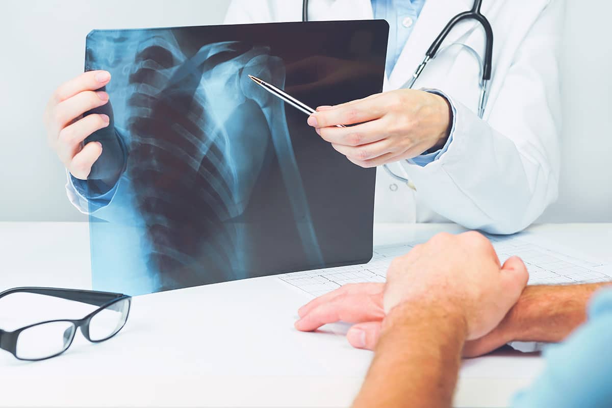 Shoulder SLAP tear: Causes & Treatment in Singapore